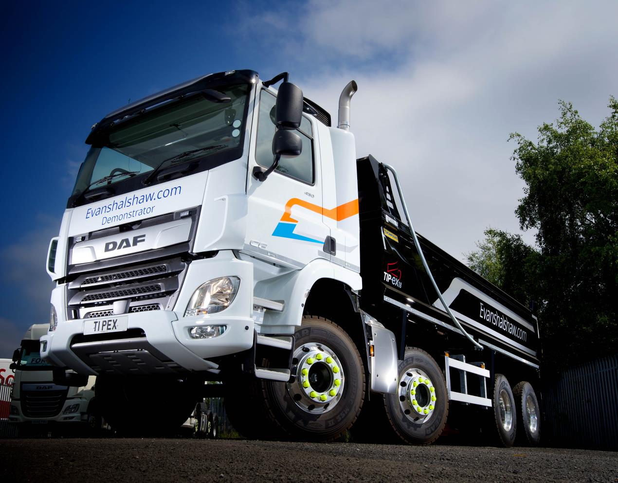 New LF, New CF & New XF models from DAF Trucks at Tip-ex 2018 | Events ...